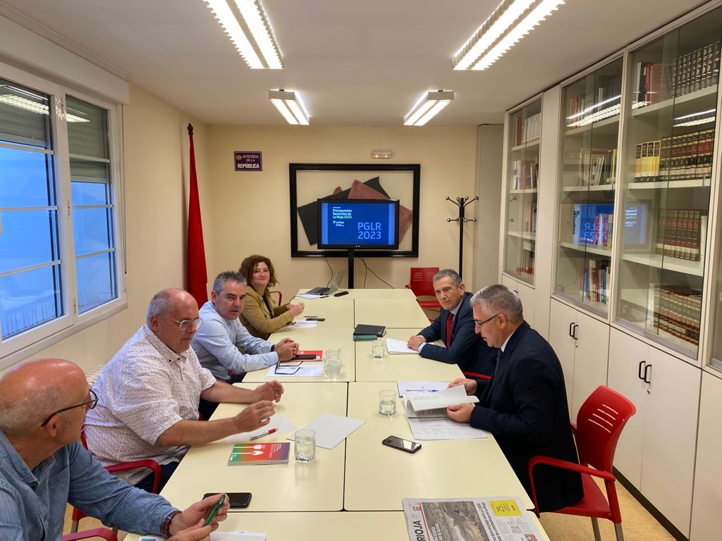 Ugt La Rioja El Gobierno De La Rioja Presenta A La Ejecutiva De Ugt 4210